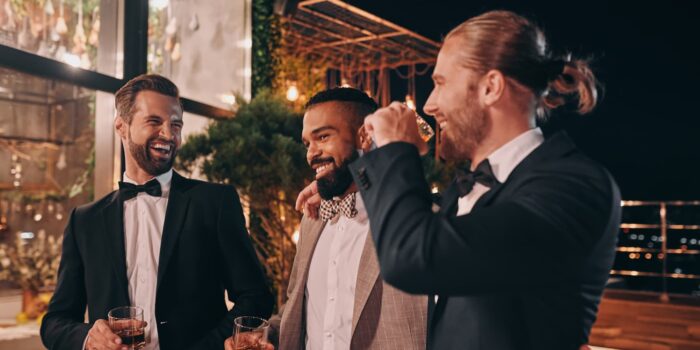 Paris Cabaret Dress Code: What to Wear? (2026 Official Guide)